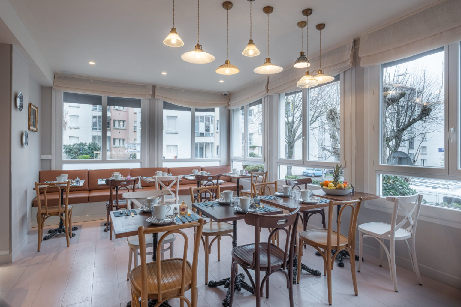 Breakfast Hotel comfort 4 stars Lyon - Family, Business